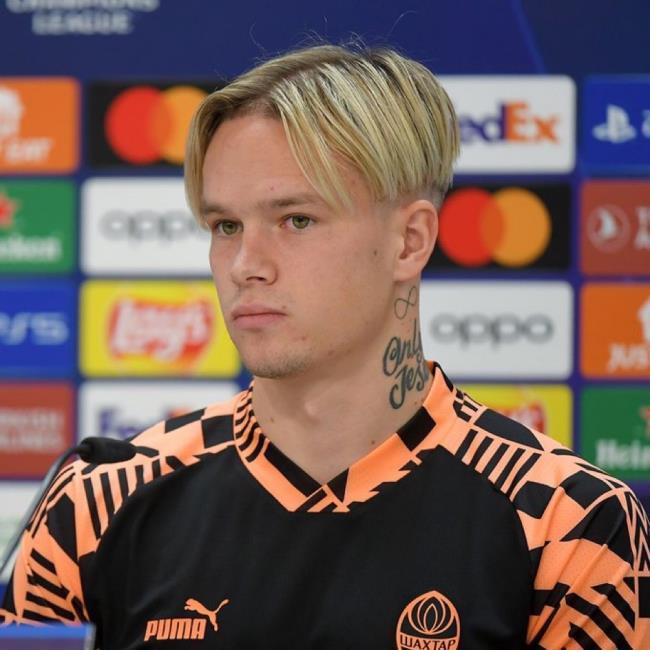 Un ex del Barça quita al Madrid 2 planes B a Vini y Benzema: 70 kilos