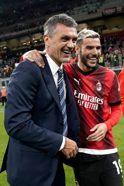 Ibrahimovic no es la única leyenda a la que el Milan da la patada ...