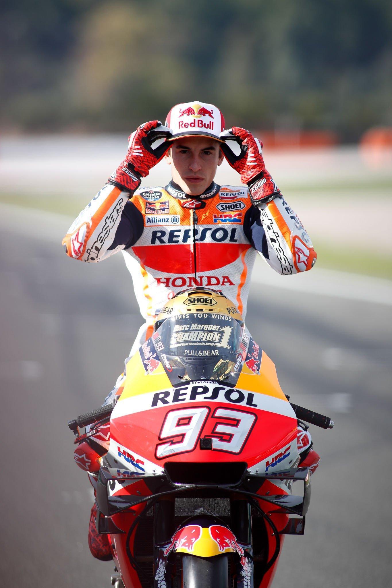 Bagnaia arremete contra Martín, Rossi sufre la traición y Márquez ...