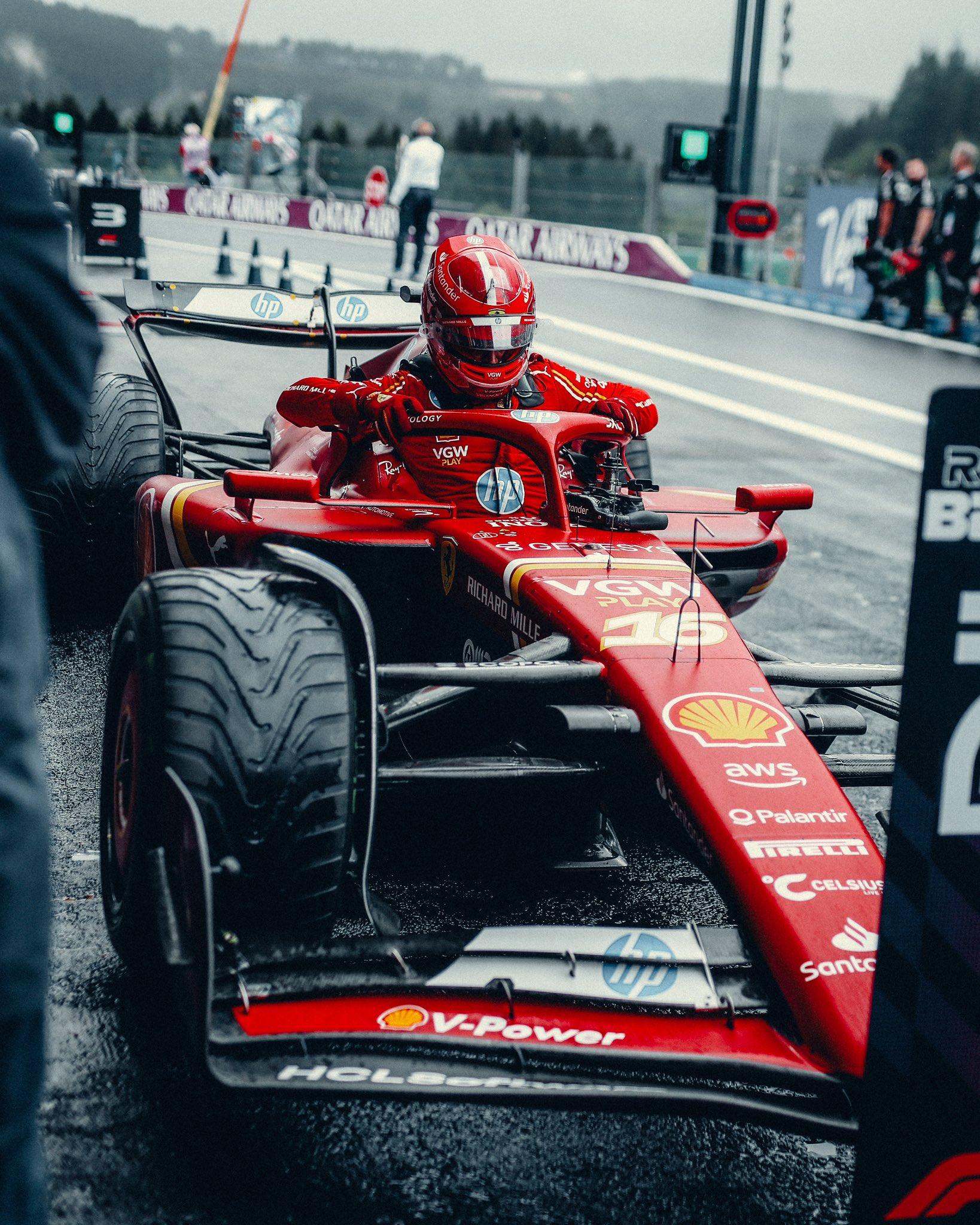 Charles Leclerc desata la polémica, sanción y Ferrari arde en críticas