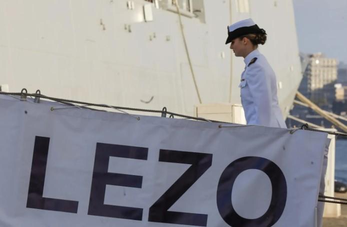 Los oficiales del Blas de Lezo están molestos con Leonor por tratar a ...